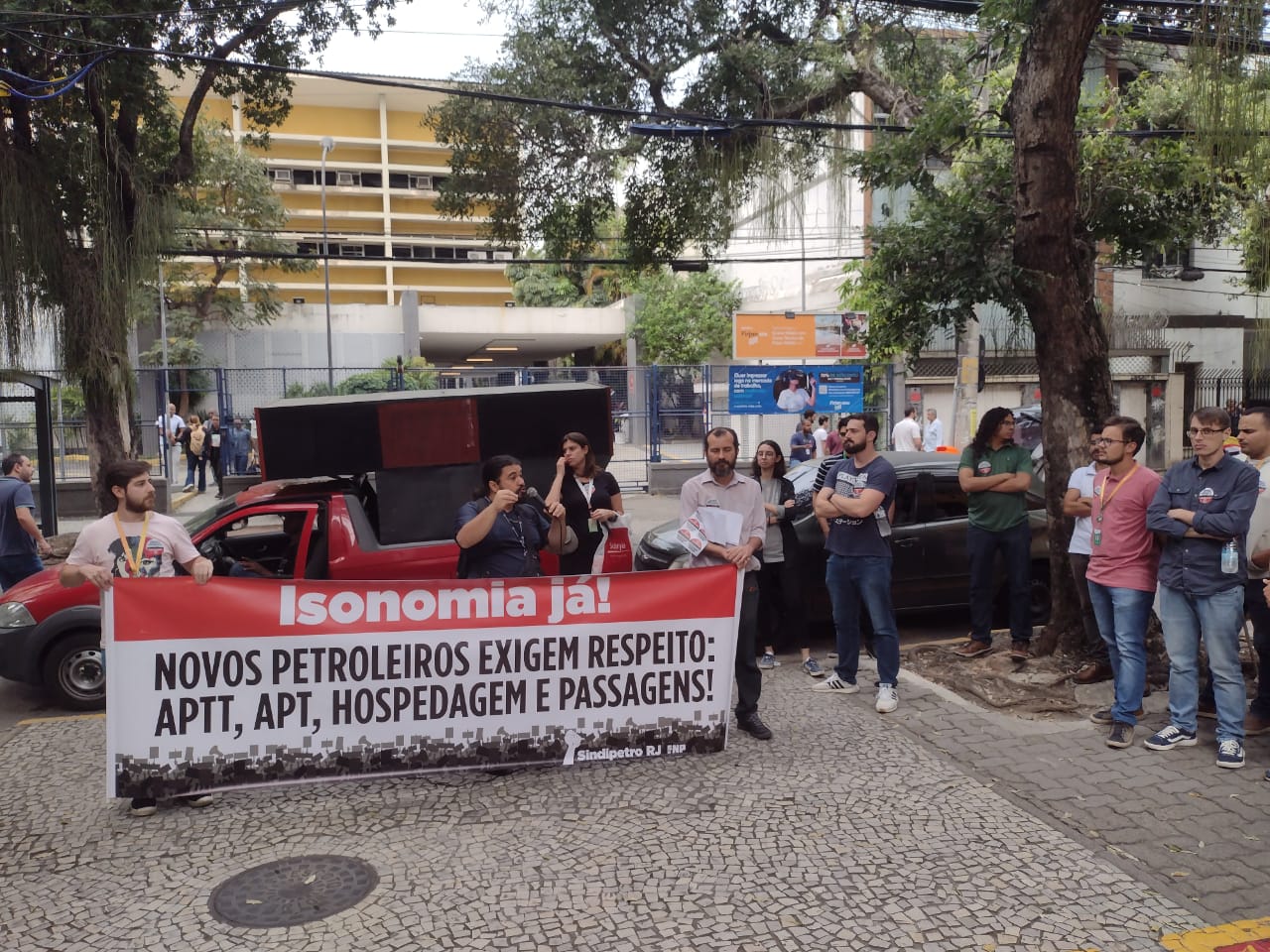 Novos Petroleiros: quase 200 participaram de ato no EDIHB